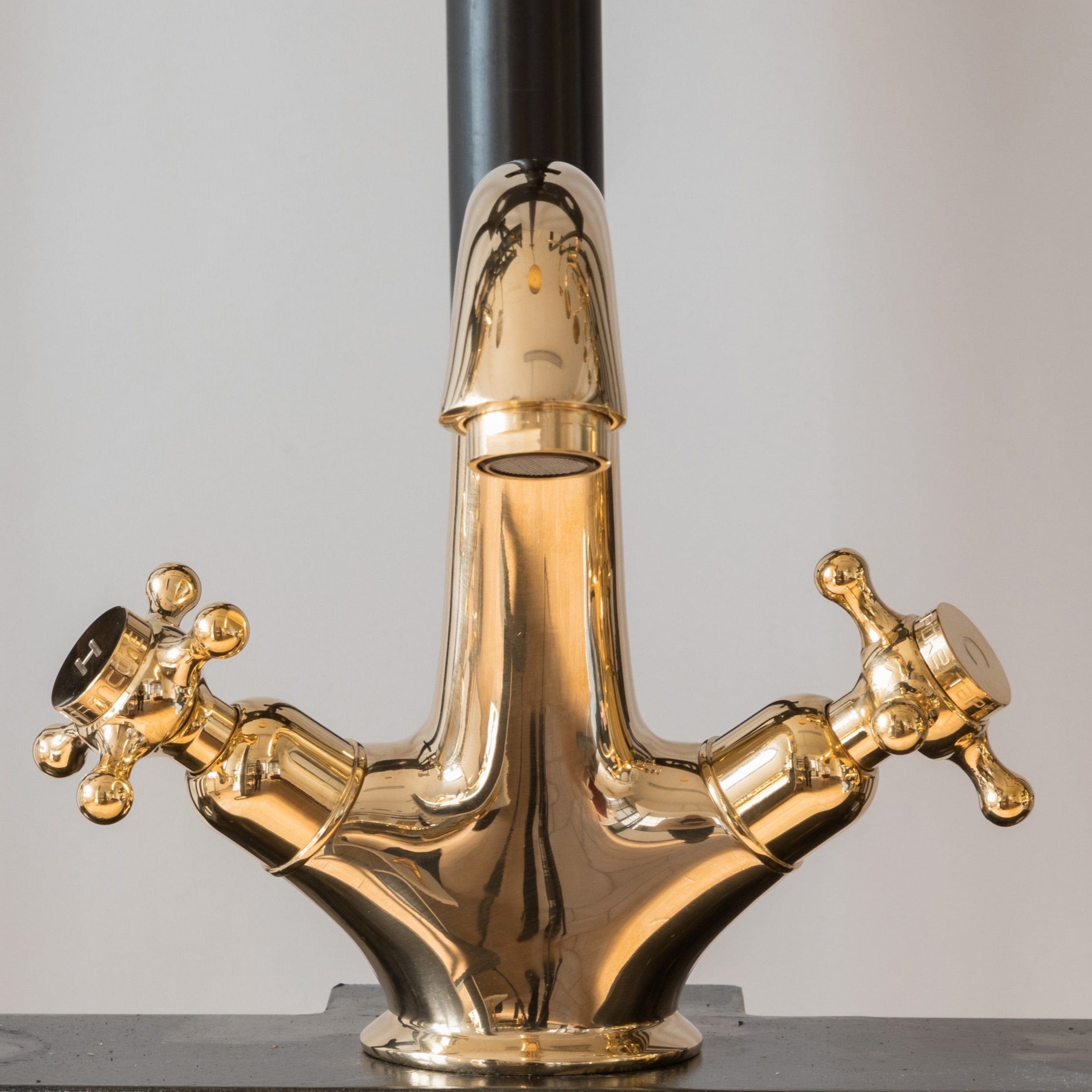 BT37 Deck mounted brass tap with pop-up waste – Francone Bespoke Taps