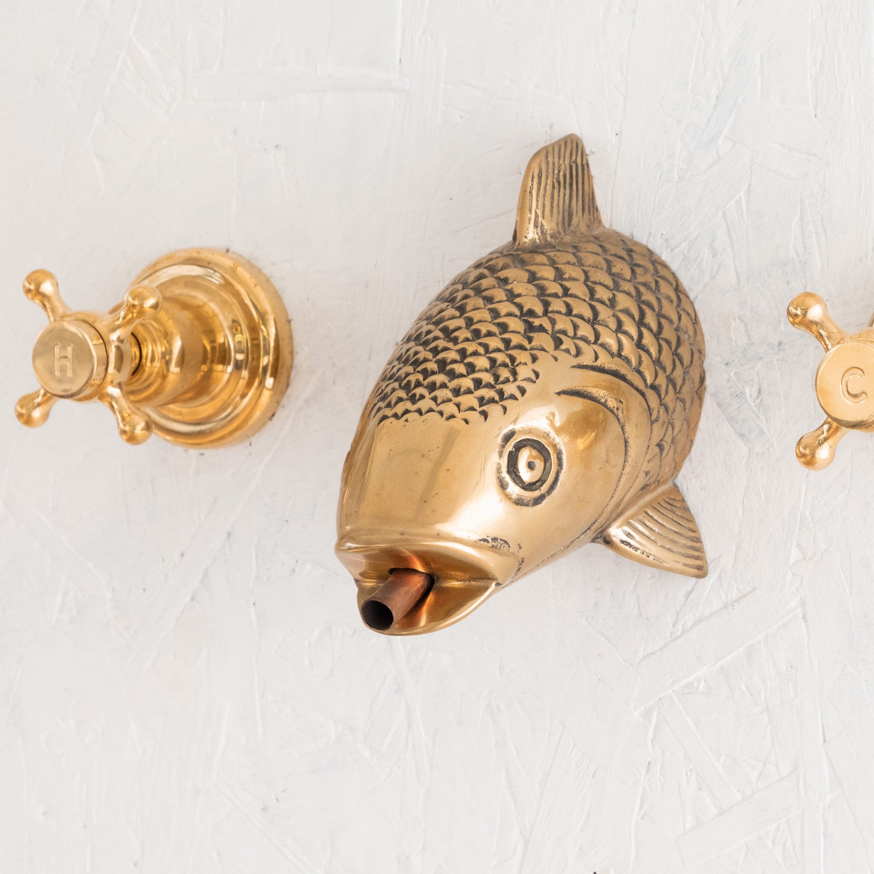 BT86 Wall mounted taps with Fish head – Francone Bespoke Taps