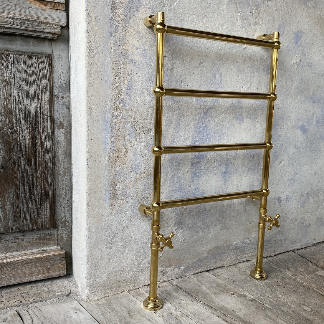 10 Bathroom Colour Schemes That Work Wonderfully With Brass – Francone ...