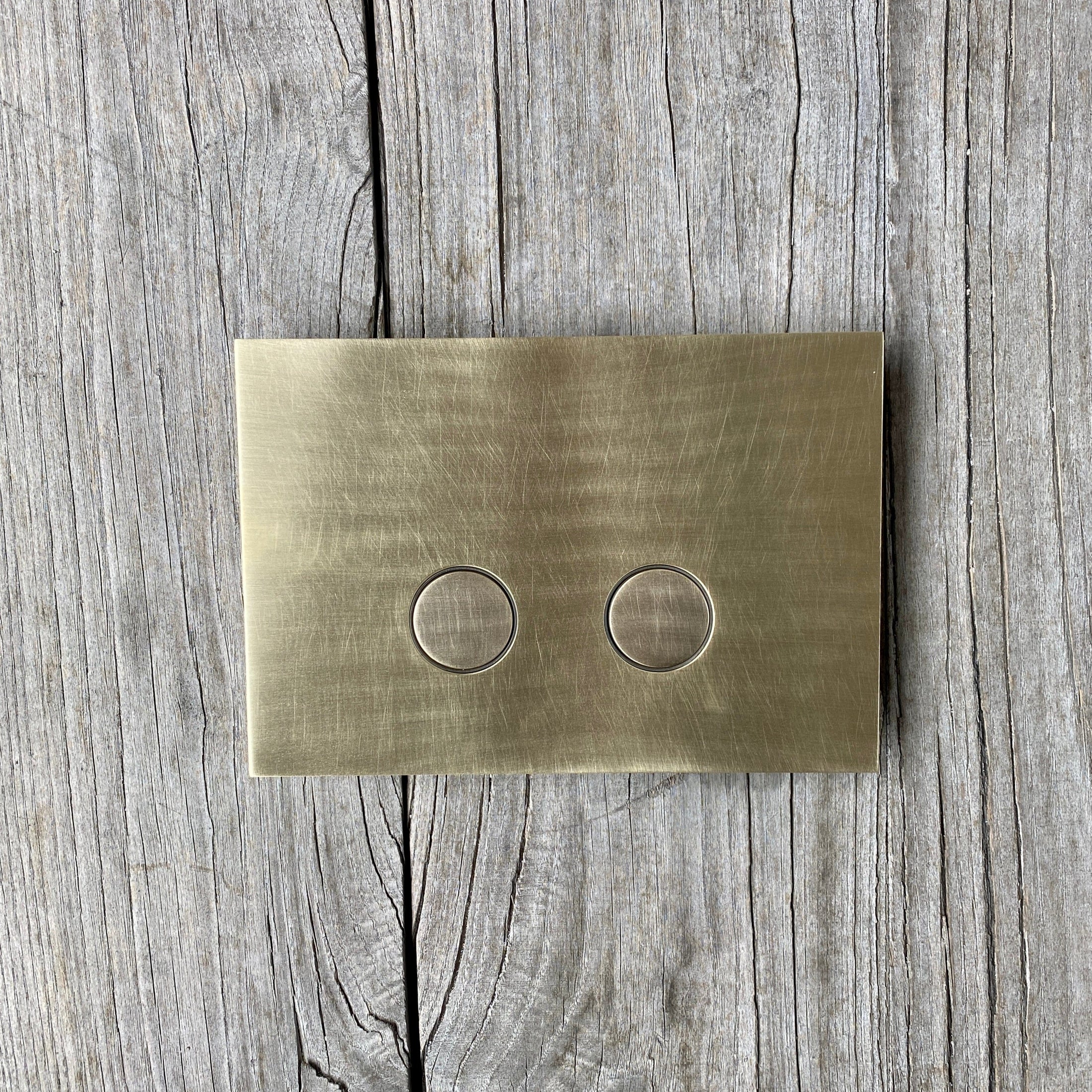 BTA28 Toilet dual flush plate for TECE in solid brass – BespokeTaps