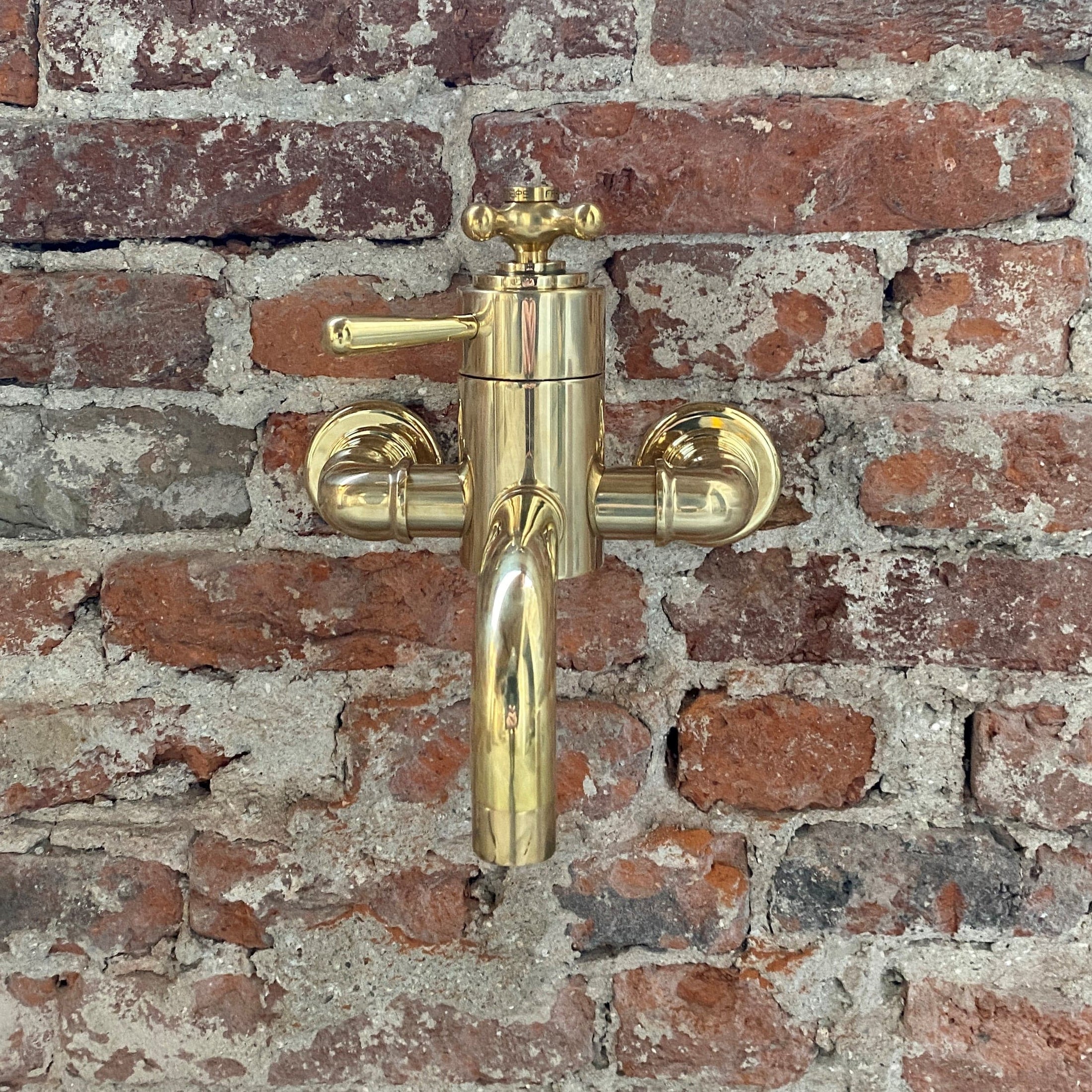 BT34T Wall mounted thermostatic tap – Francone Bespoke Taps